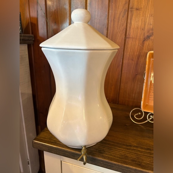 Vintage | Wall Decor | Vintage Spigot Fountain Wall Planter Pottery ...